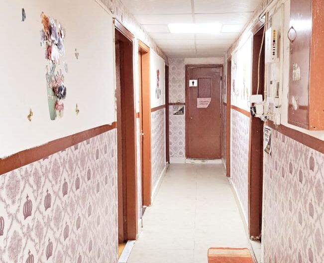 Partition Room Available in TCA near Emirates Plaza Hotel AED 1300 | ewaar