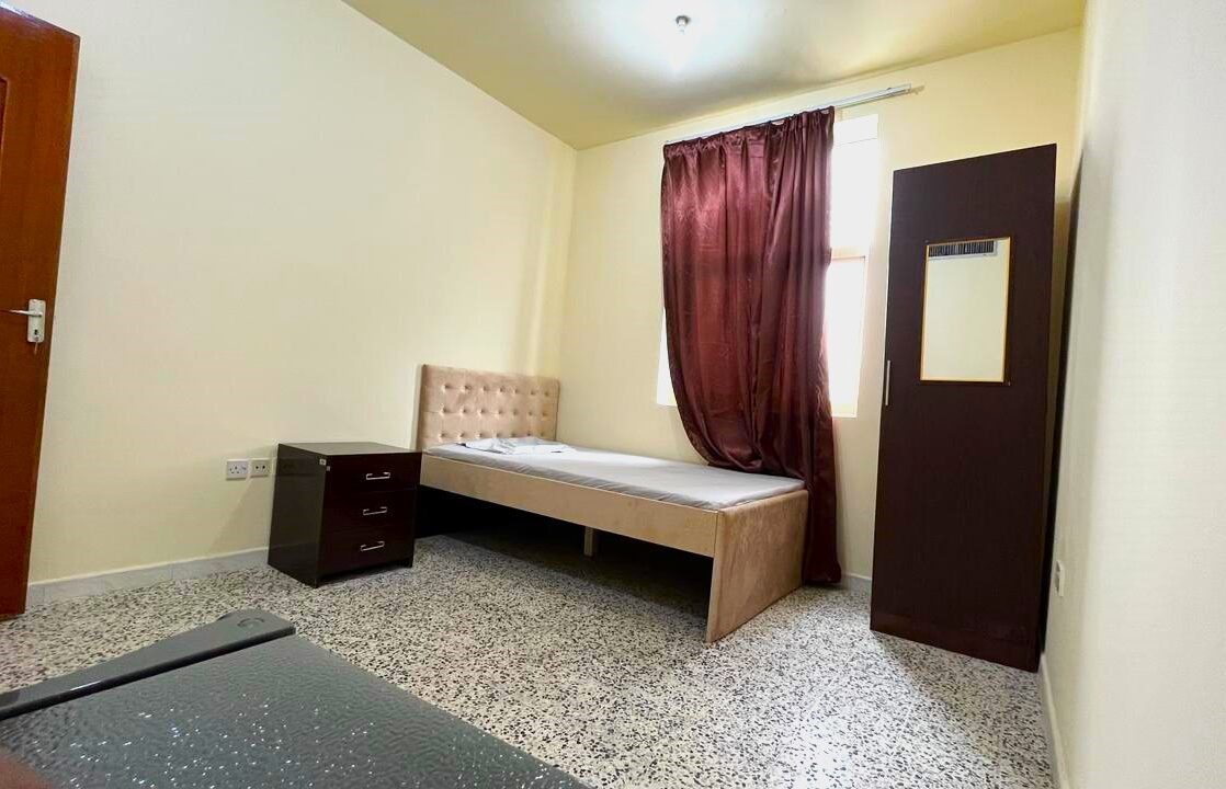 family room for rent in shabia 10 , 2000 AED per month | ewaar